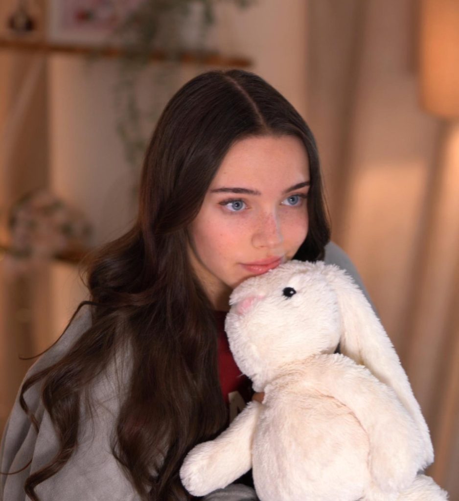 Lydia Violet Age: The Facts You Need to Know - GeneralCups